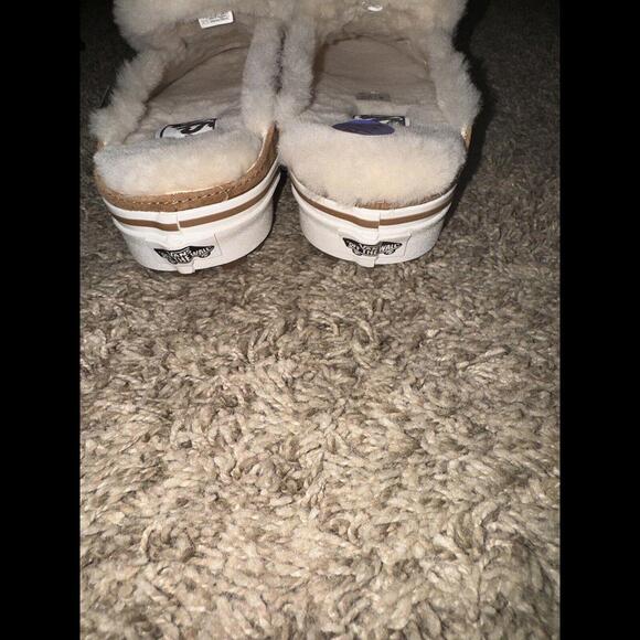 Vans | Shoes | Vans Style 53 Cozy Mule Dx Shearling Chipmunk Slipon ...